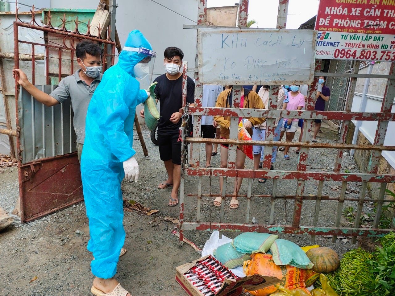 NHỮNG NGƯỜI TRẺ CHUNG TAY VÌ CỘNG ĐỒNG